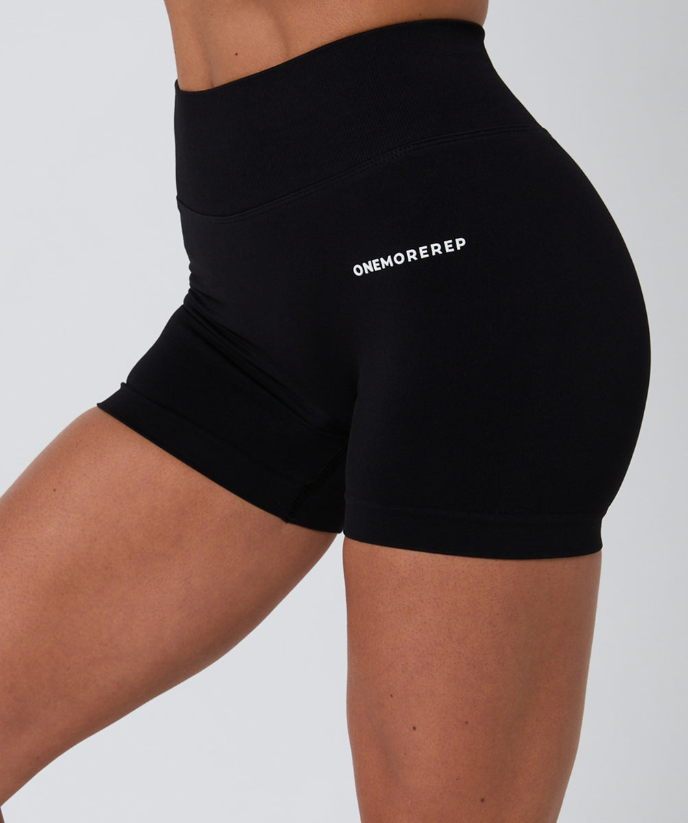 Luscious Seamless Shorts Black – OneMoreRep