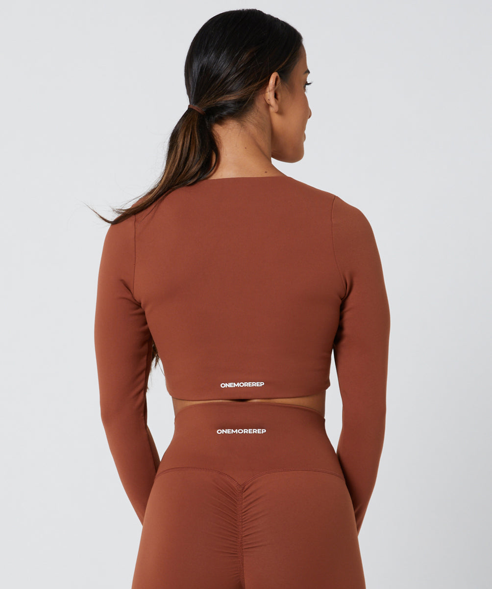 Infinity Long Sleeve Crop Caramel – OneMoreRep